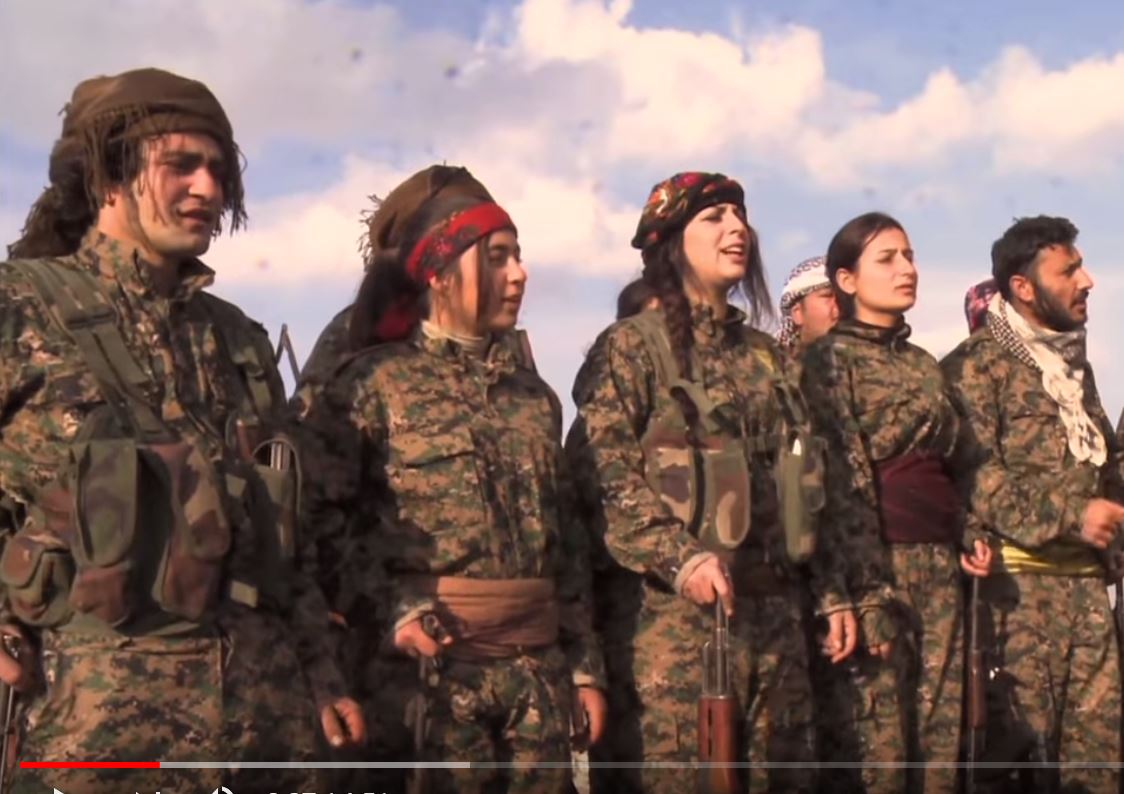 Les Kurdes célèbrent les 10 ans de la révolution du Rojava à l'ombre ...