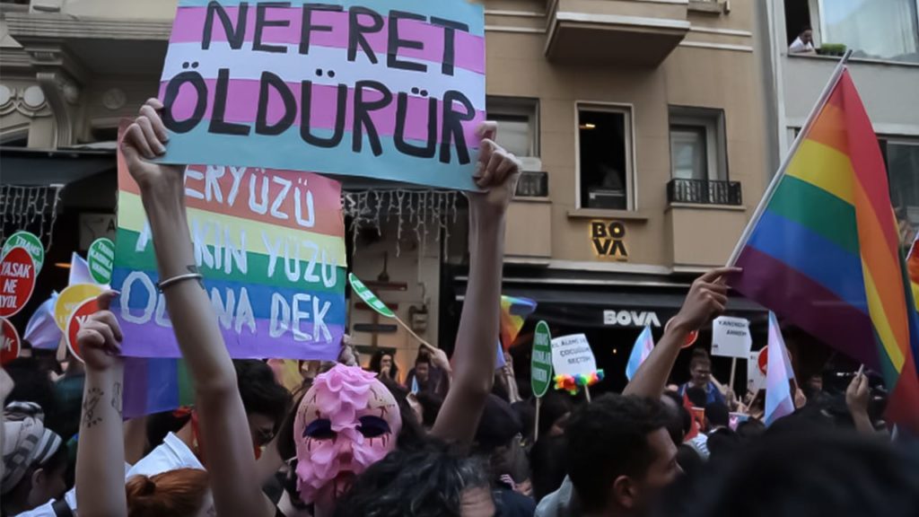 TURQUIE. Les étudiants LGBT de Boğaziçi: Unis, nous gagnerons ...