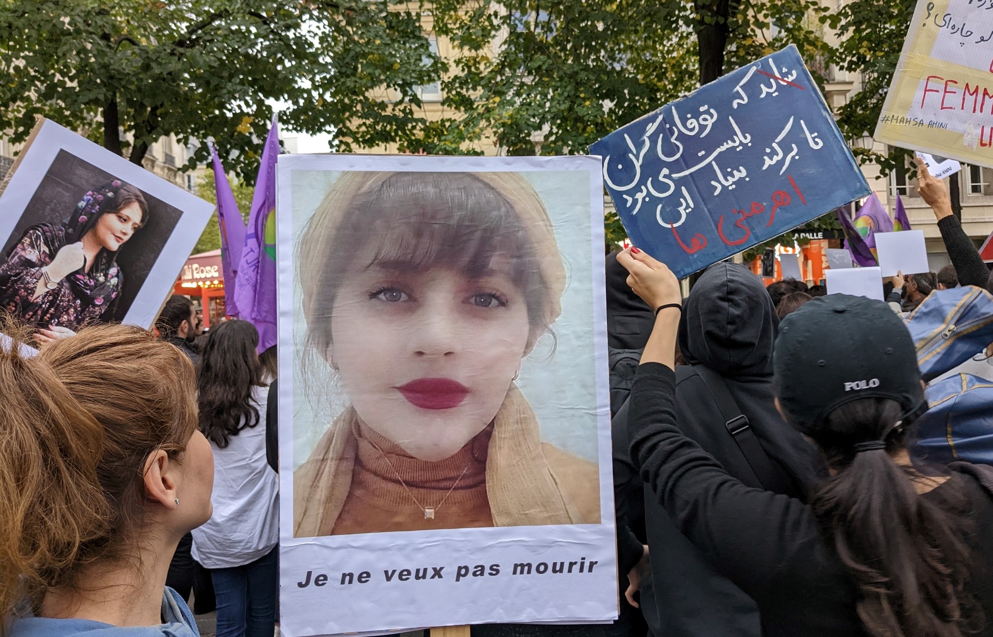 Le syndicat Solidaire aux côtés des femmes d'Iran – Kurdistan au féminin