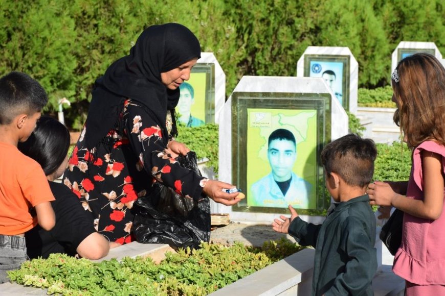 Le Rojava rend hommage aux martyrs de la révolution à l'occasion de l ...